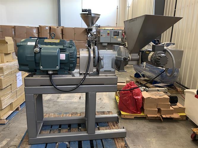 AC Horn model 148-C-8 8" 1000 lb/hr Primary Peanut Butter Mill ...